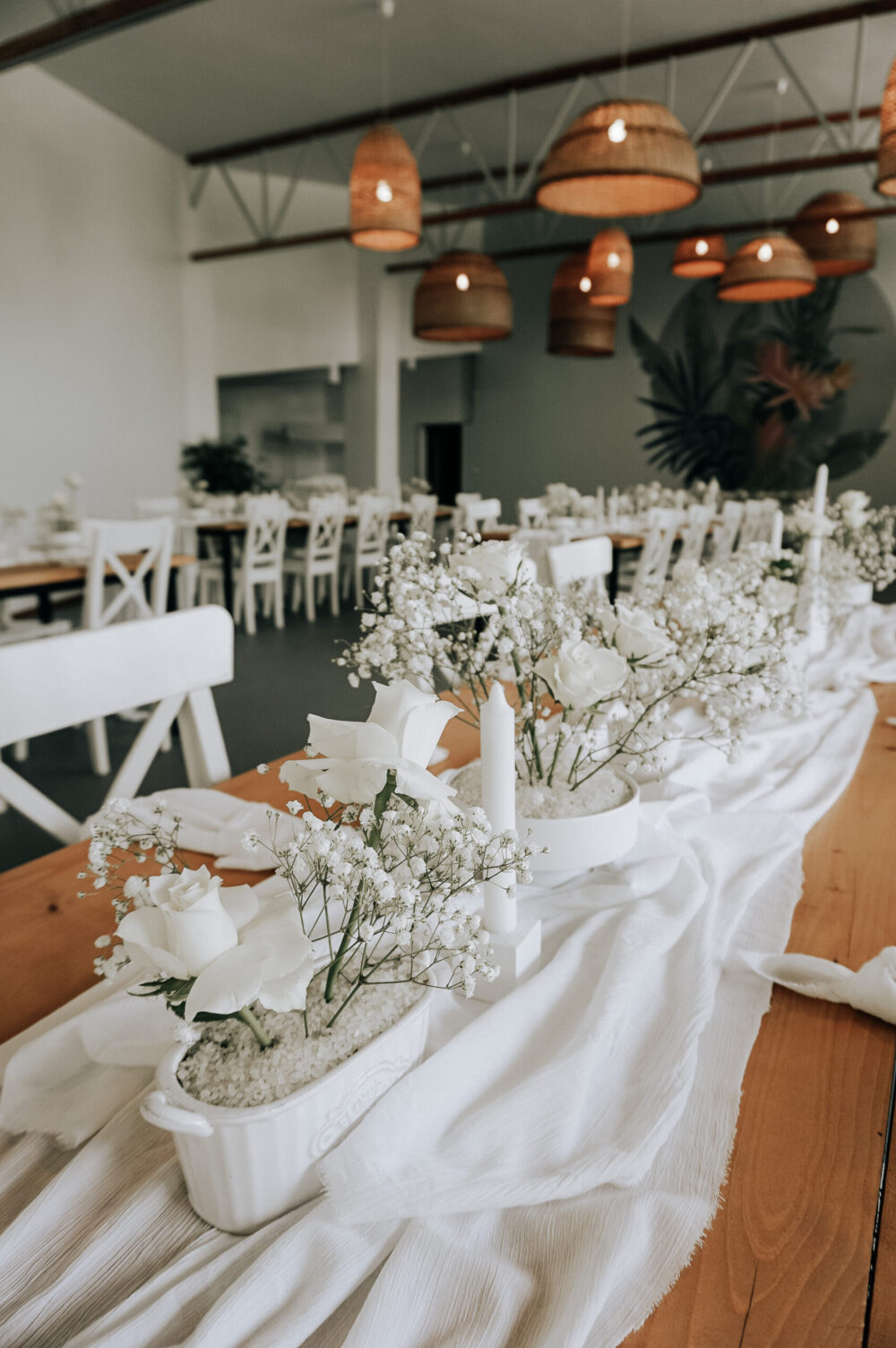 Nunta White Sophistication cu gypsophila - RoseGold Events by Adina Novac