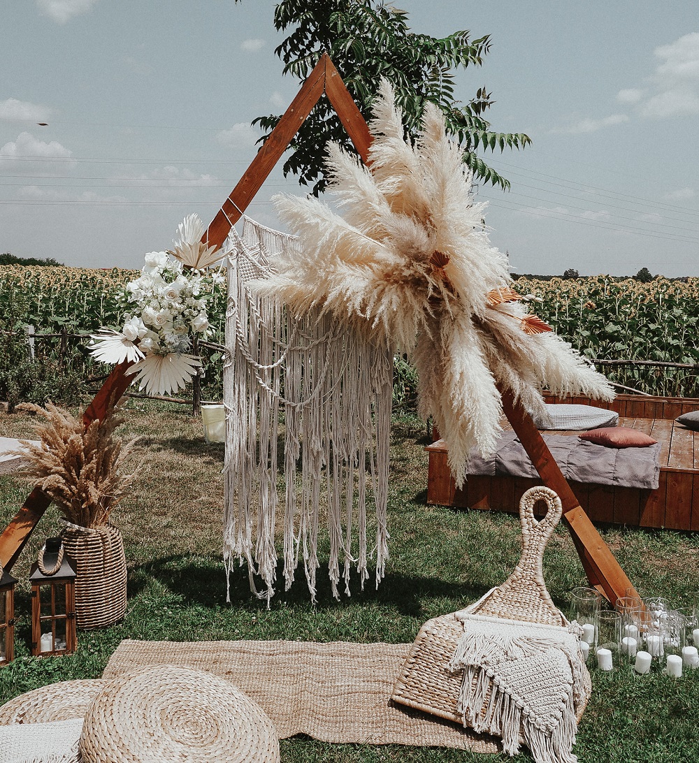 Nunta Boho la hambar langa Bucuresti - RoseGold Events by Adina Novac